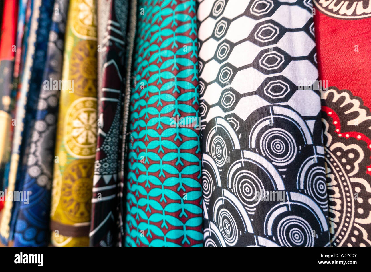 Traditional open market mozambique hi-res stock photography and images ...