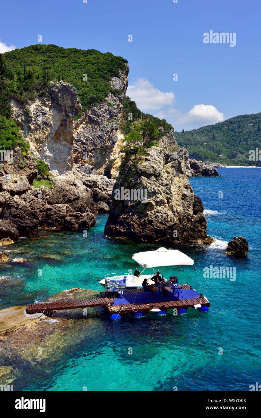 La Grotta Beach Bar High Resolution Stock Photography and Images - Alamy