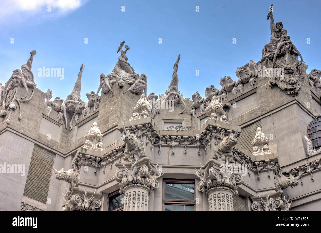 Chimeras hi-res stock photography and images - Alamy