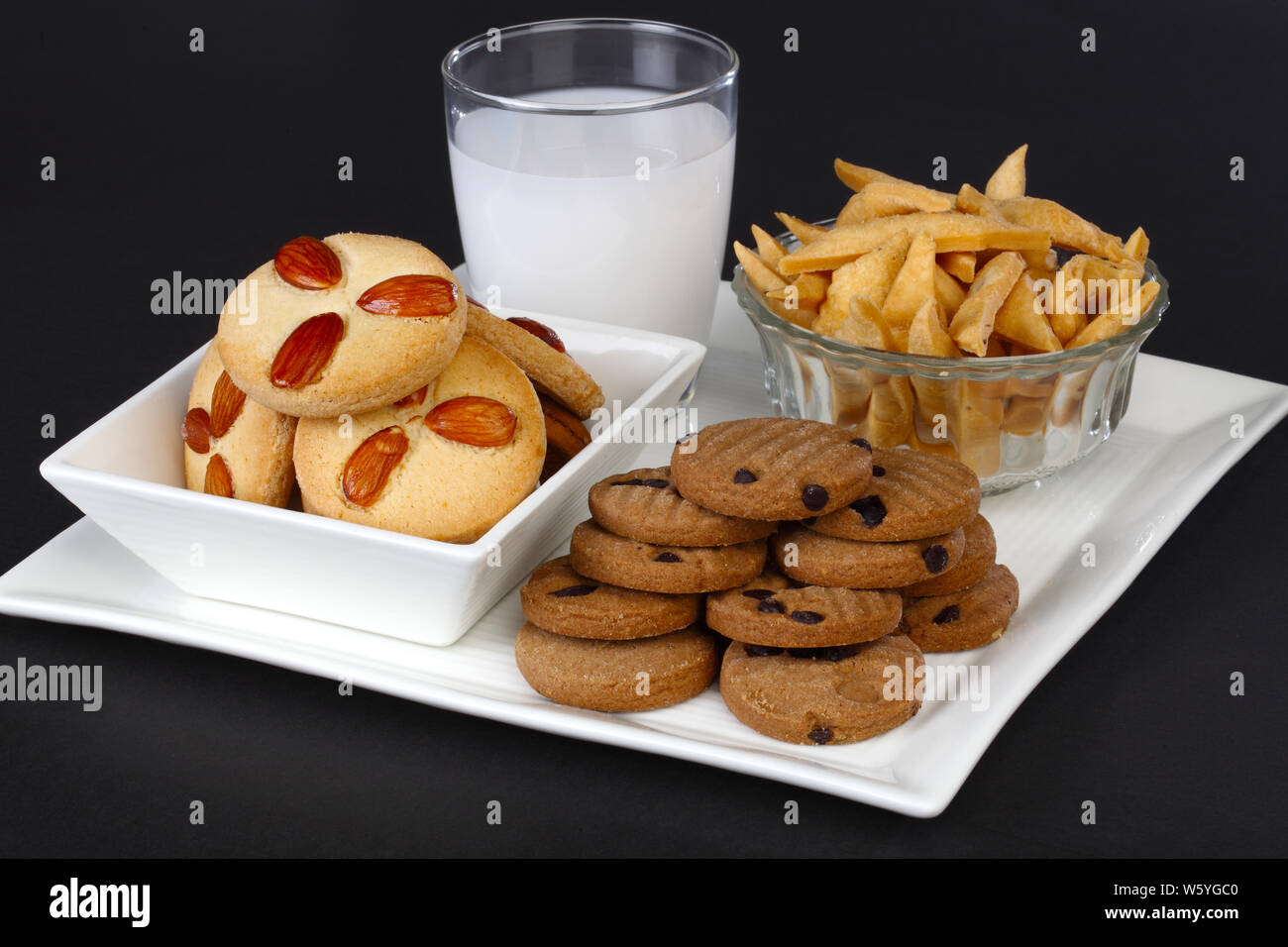 Almond cookies served in hi-res stock photography and images - Alamy