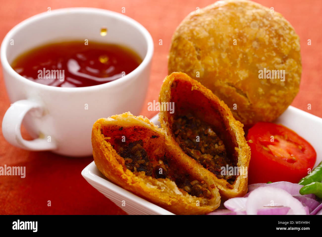 Take out plates hi-res stock photography and images - Alamy