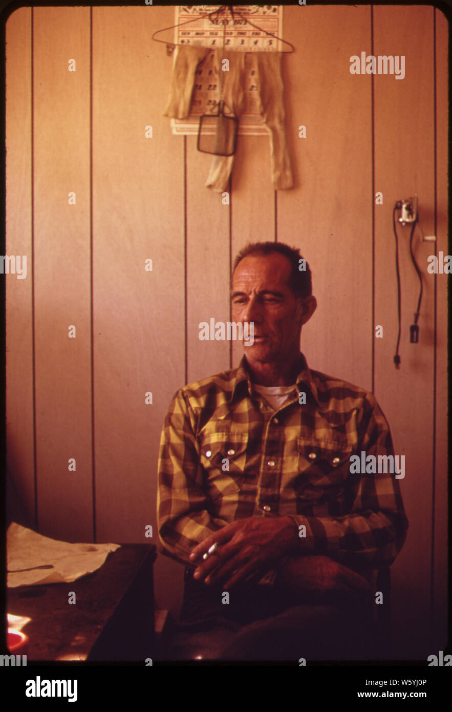 WARREN FREEMAN, 50, BUILT A COTTAGE ON AN ISLAND IN THE KANSAS RIVER ...