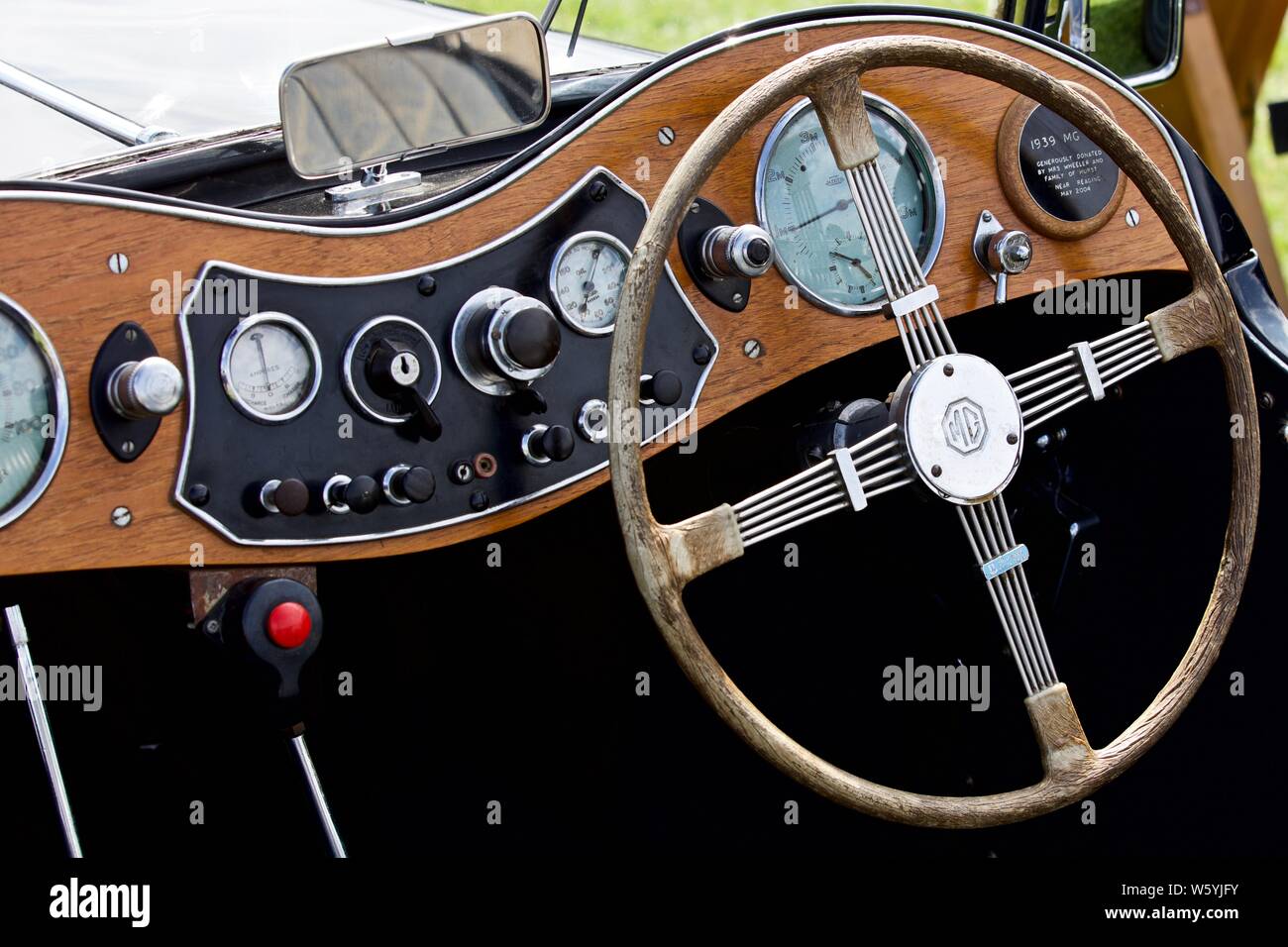 Interior of vintage 1939 MG TA Midget sports car Stock Photo - Alamy