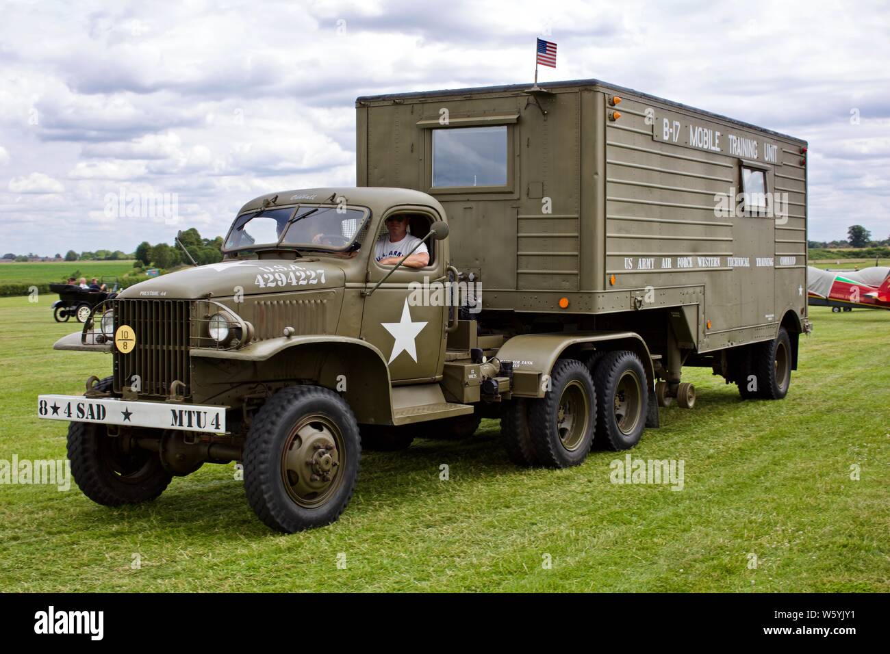 Prestone 44 U.S Army Air Force B-17 Mobile Training Unit at ...