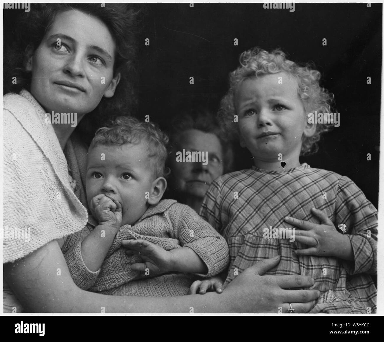 French civilians wwii hi-res stock photography and images - Alamy