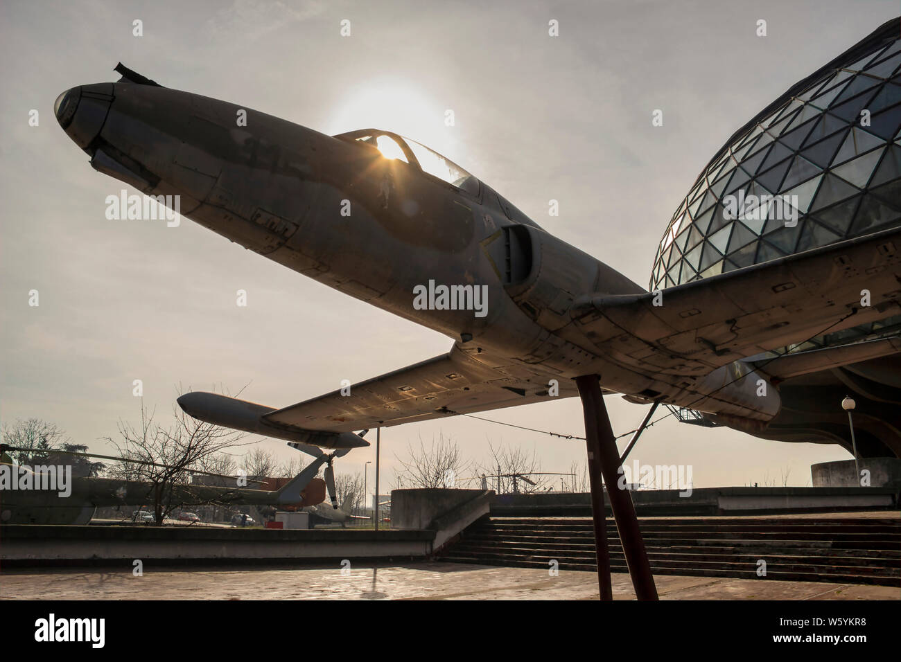 Aeronautical aviation aircraft plane hi-res stock photography and ...