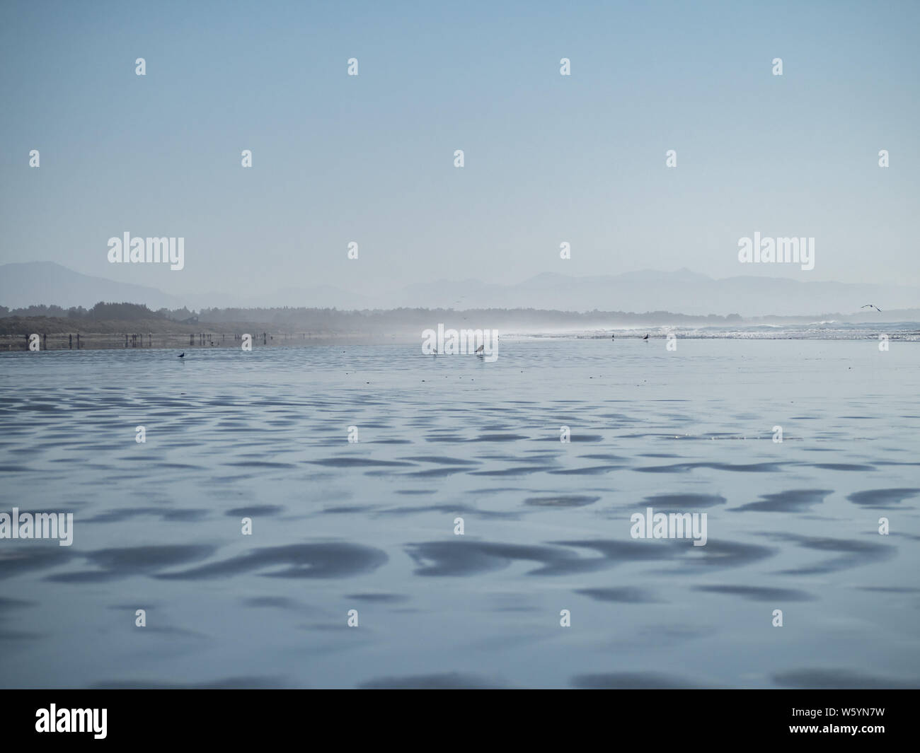 Hazy horizon distance distant hi-res stock photography and images - Alamy
