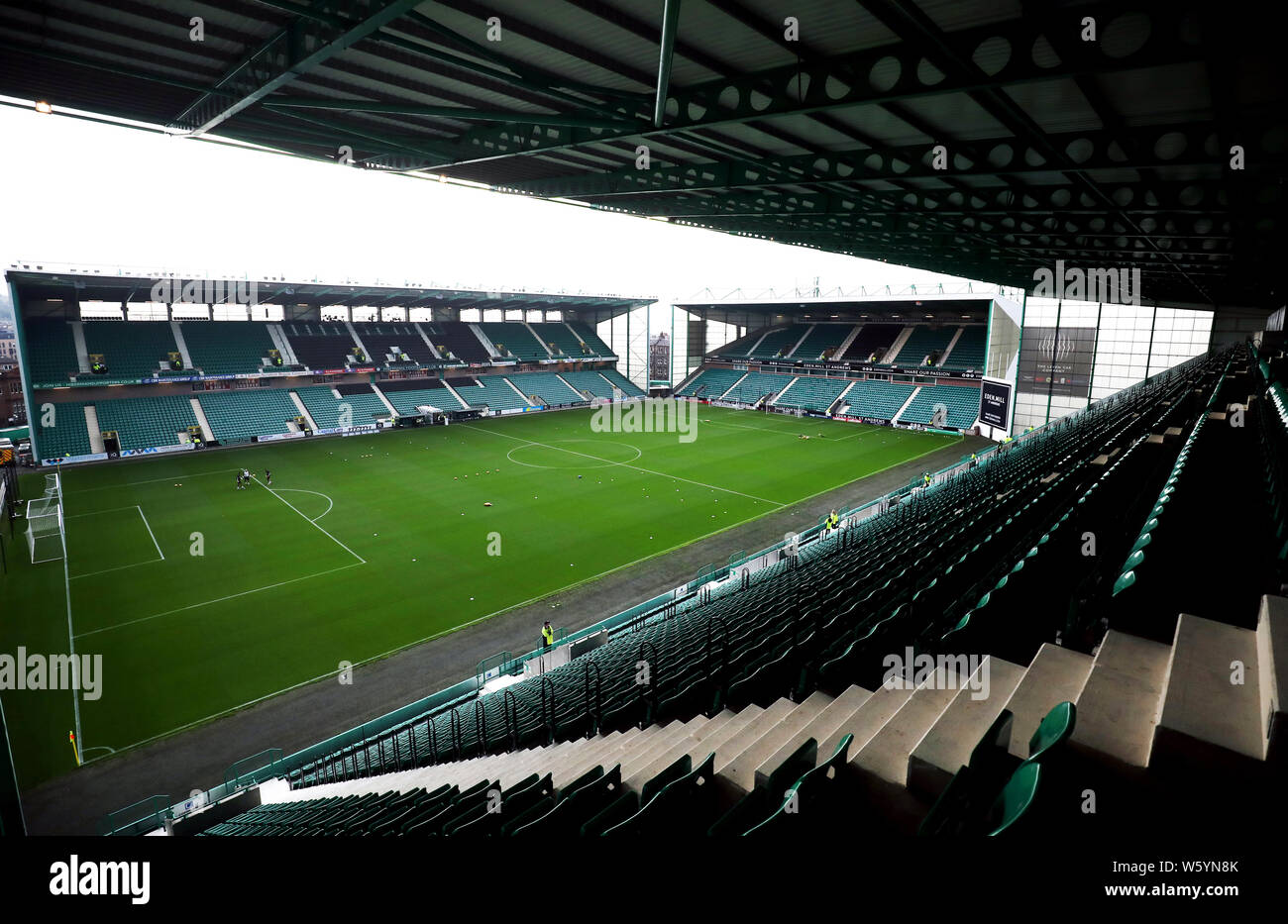 Easter road hibernian football stadium hi-res stock photography and images - Alamy