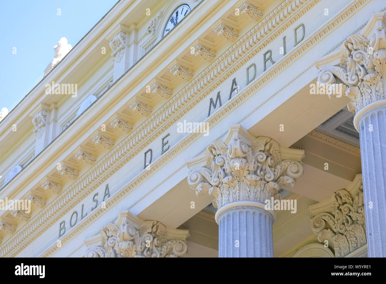 Madrid stock exchange architecture hi-res stock photography and images ...