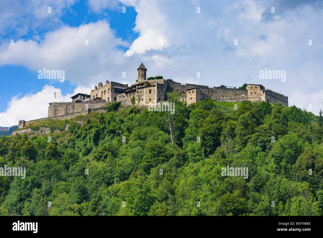 Villach: Landskron Castle in , Kärnten, Carinthia, Austria Stock Photo ...