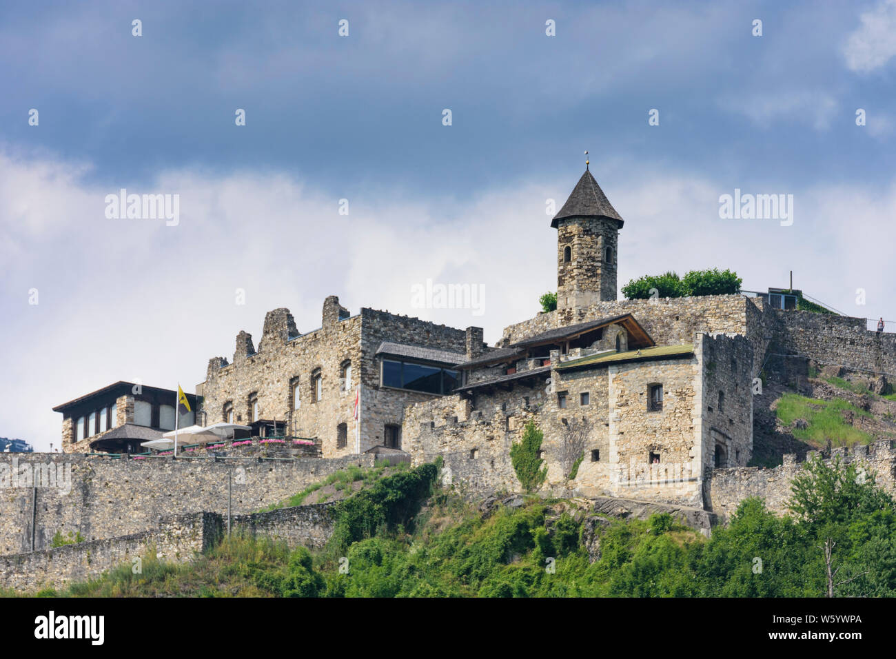 Villach: Landskron Castle in , Kärnten, Carinthia, Austria Stock Photo ...