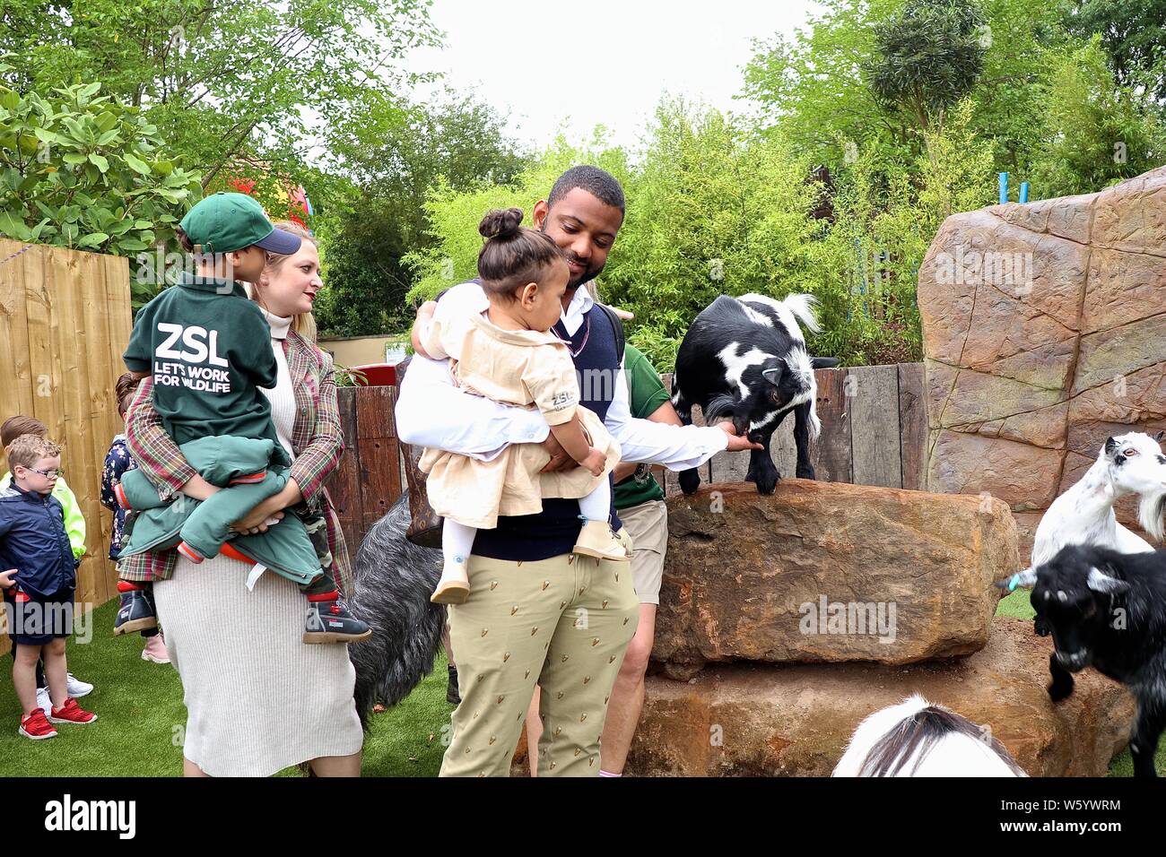 Zookeepers crafted the unique edible braid woven from Ande's favorite ...
