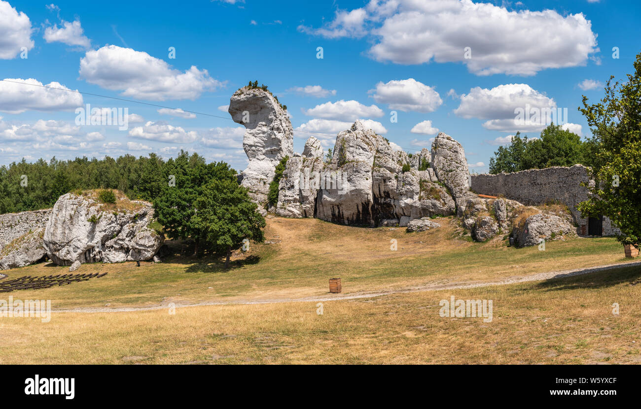 Amazing limestone rocks near Ogrodzieniec Castle in Poland Stock Photo ...