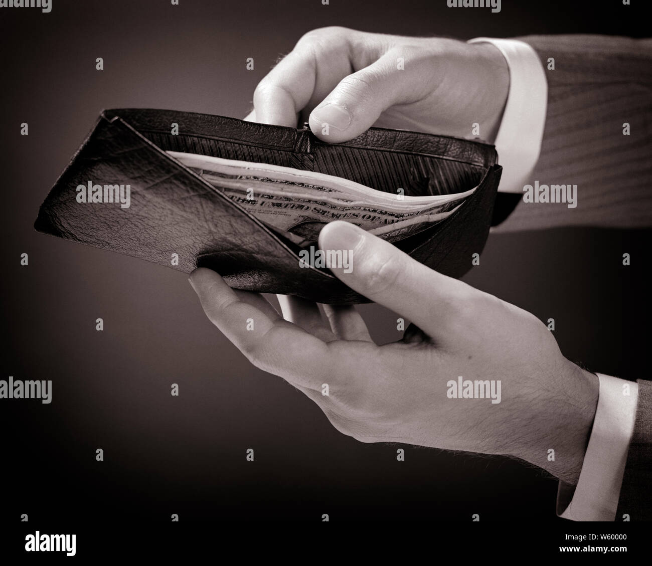 Man money black and white hi-res stock photography and images - Alamy