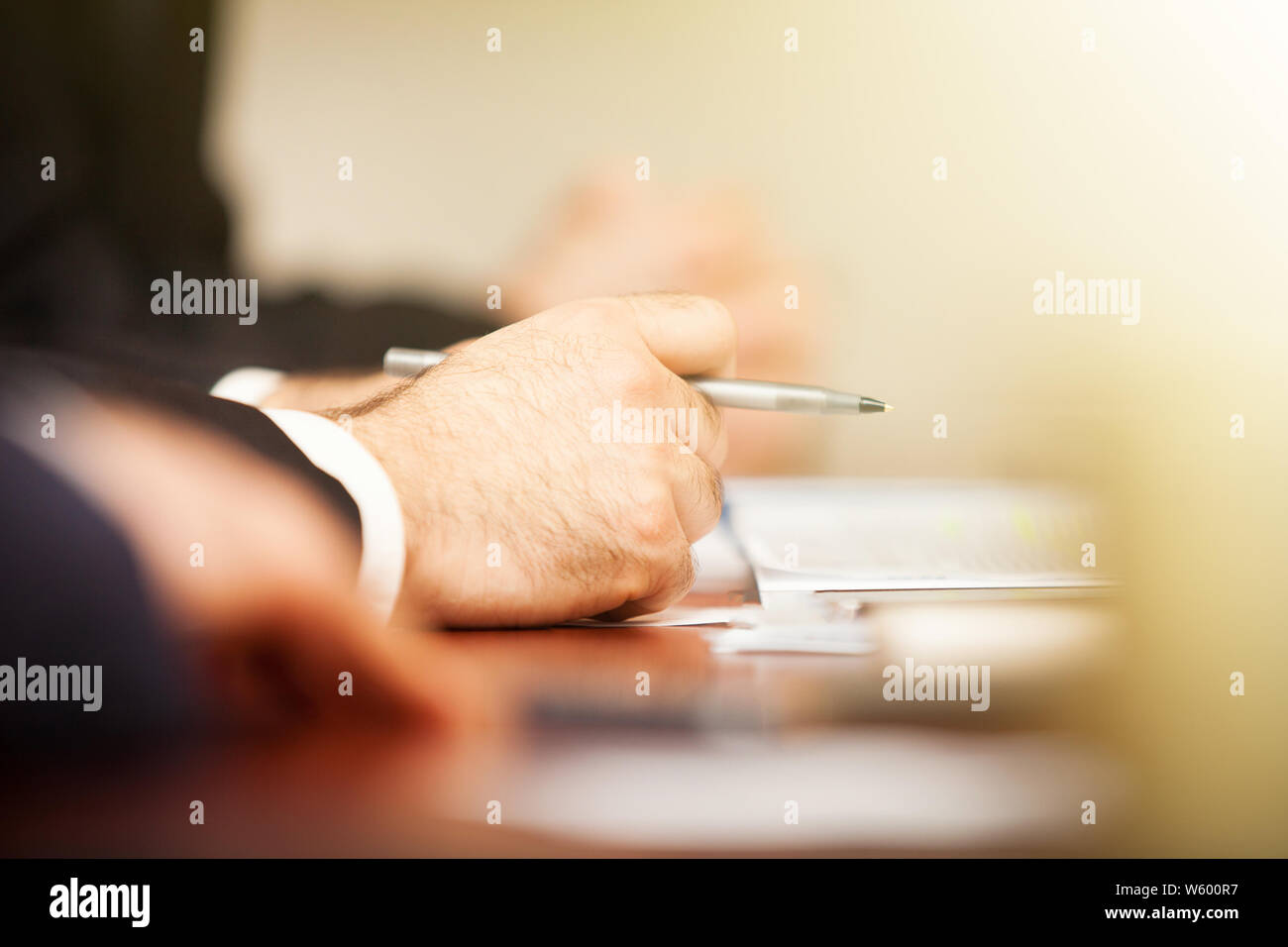 Decision making meeting hi-res stock photography and images - Alamy