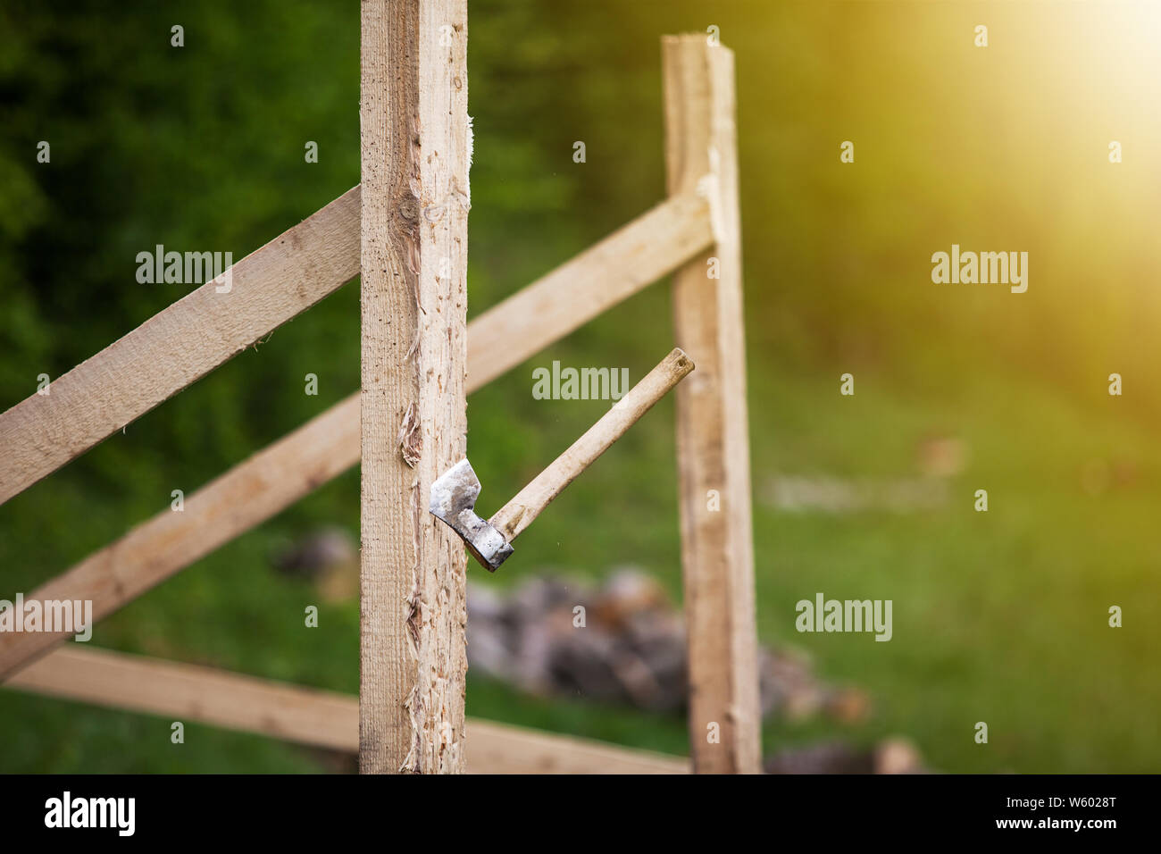 Ax throwing competition Stock Photo - Alamy