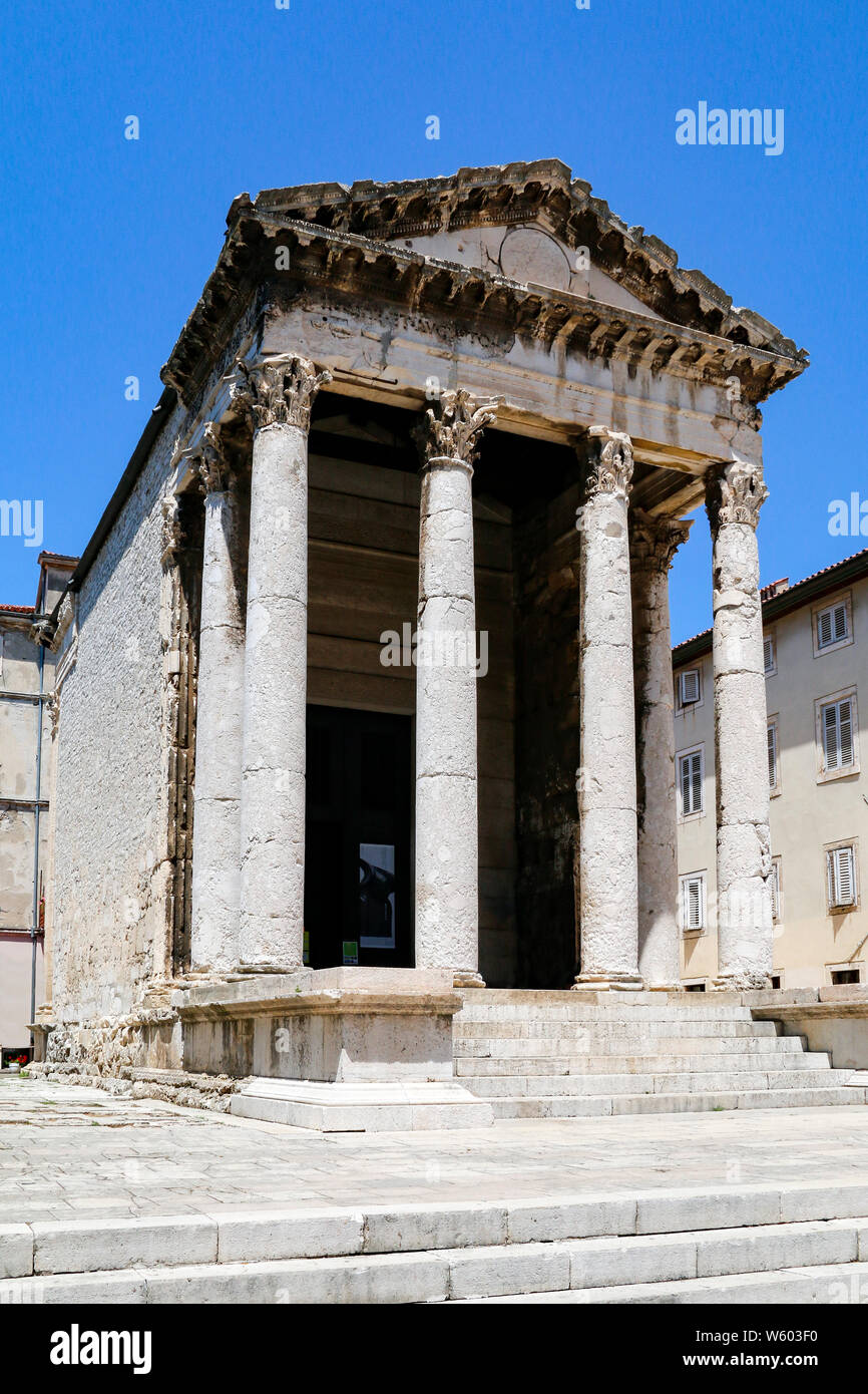 Ancient Roman Temple of Augustus in Pula, Croatia Stock Photo - Alamy