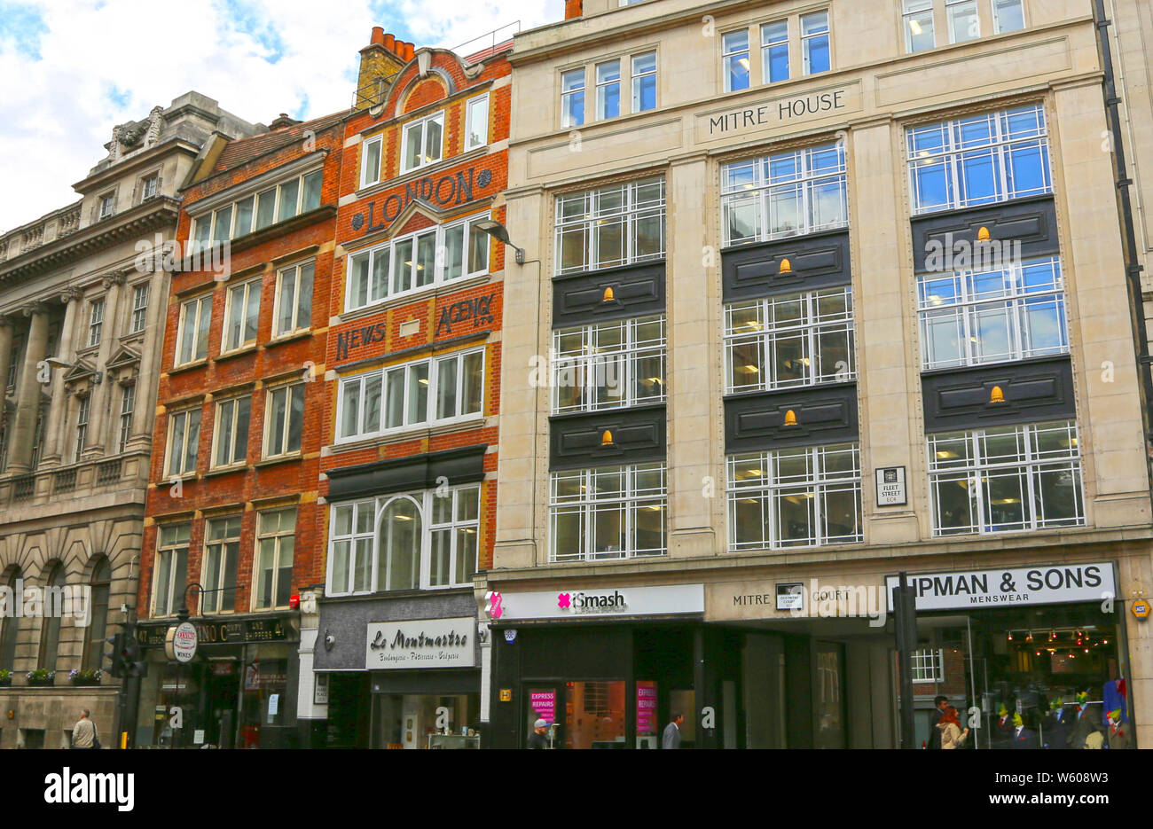 London, Great Britain -May 23, 2016: shops and cafes on Fleet street ...