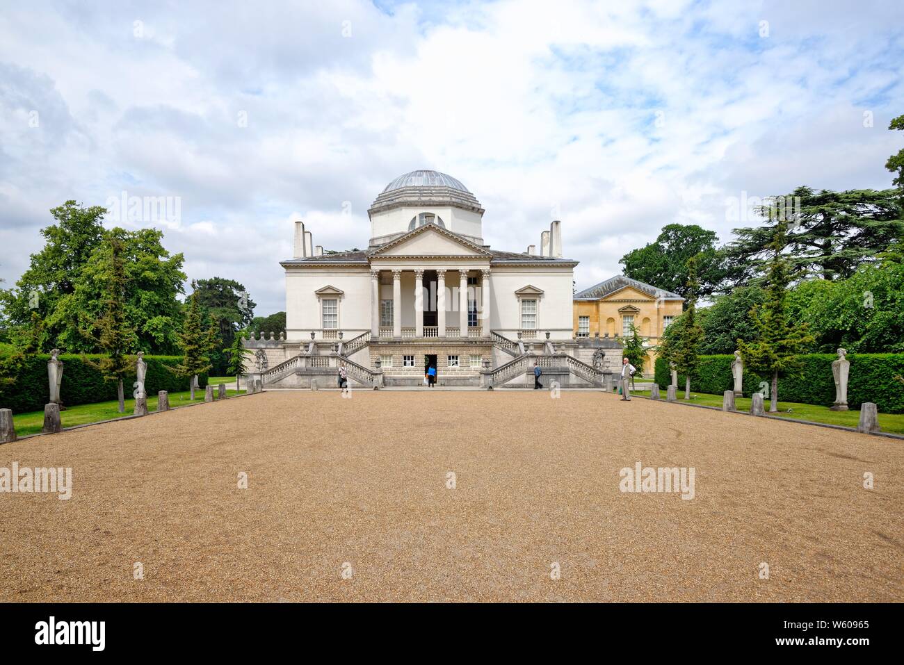 Exterior of the Palladian villa of Chiswick House west London England ...