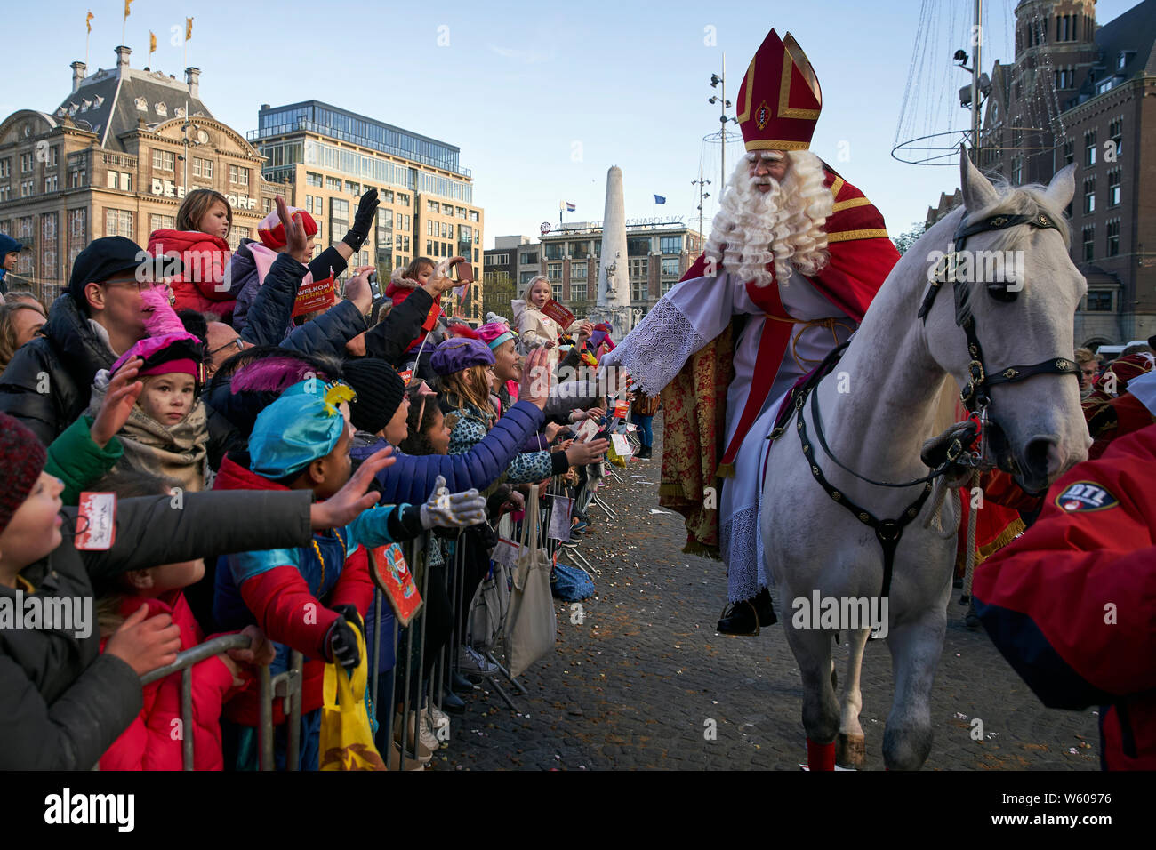 Since 1934, according to tradition, St. Nicholas arrives from Spain in ...