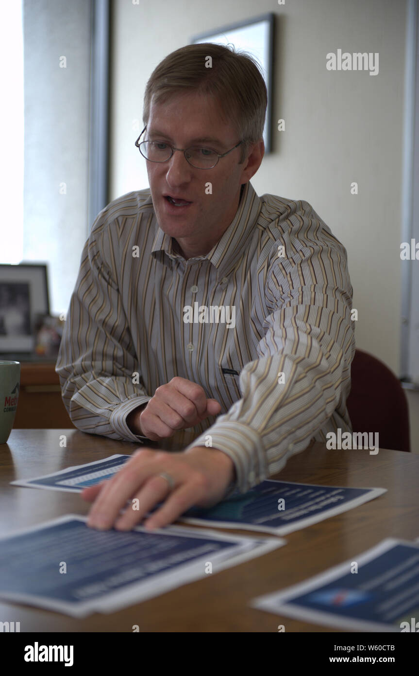 Portland mayor ted wheeler hi-res stock photography and images - Alamy