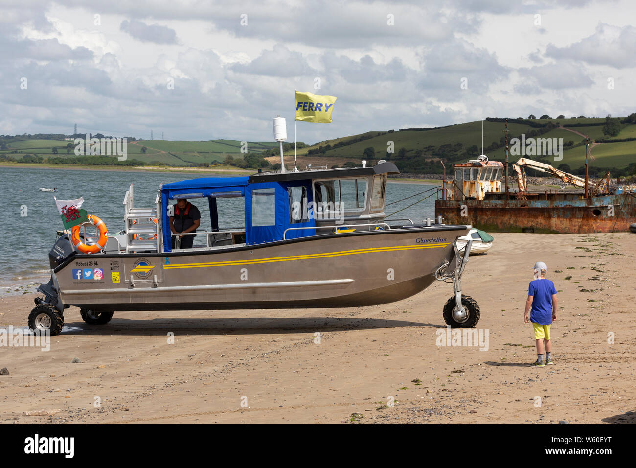 River towy estuary hi-res stock photography and images - Alamy