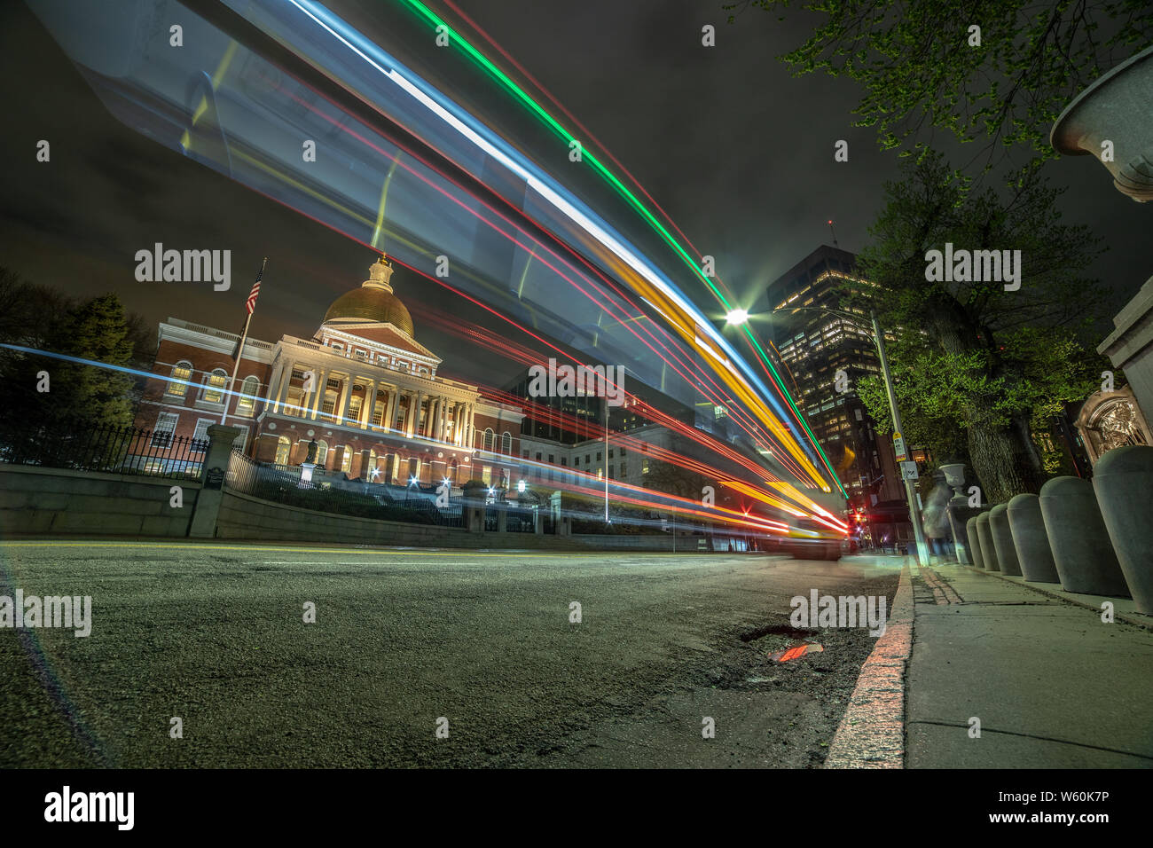 Cars passing by house hi-res stock photography and images - Alamy