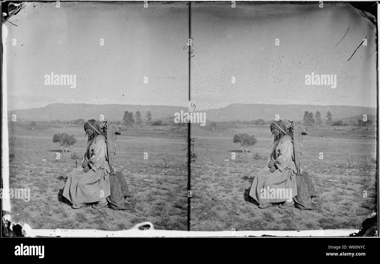 Apache squaw hi-res stock photography and images - Alamy