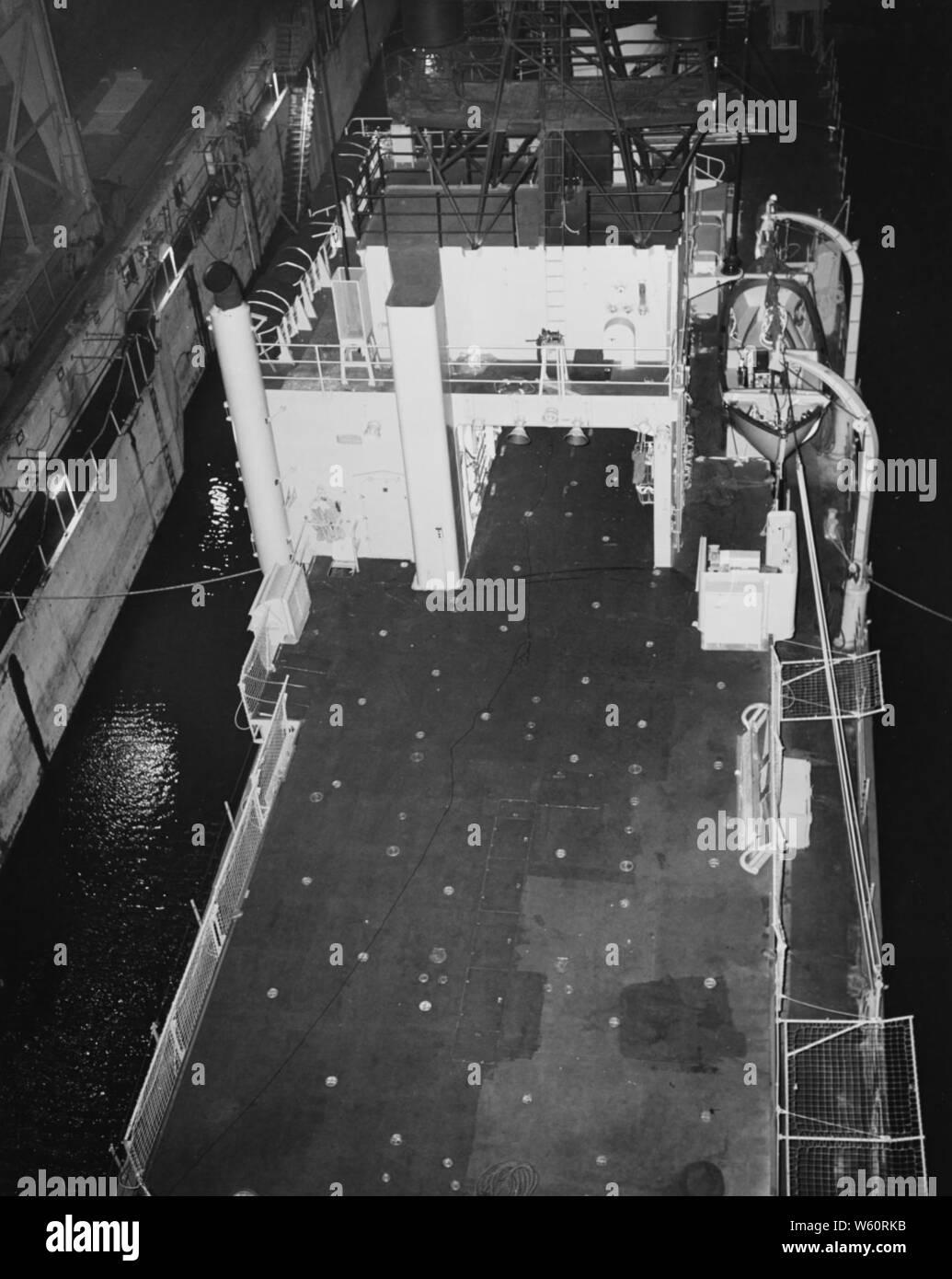 DASH deck and hangar of USS Herbert J. Thomas (DD-833) in 1965 Stock ...