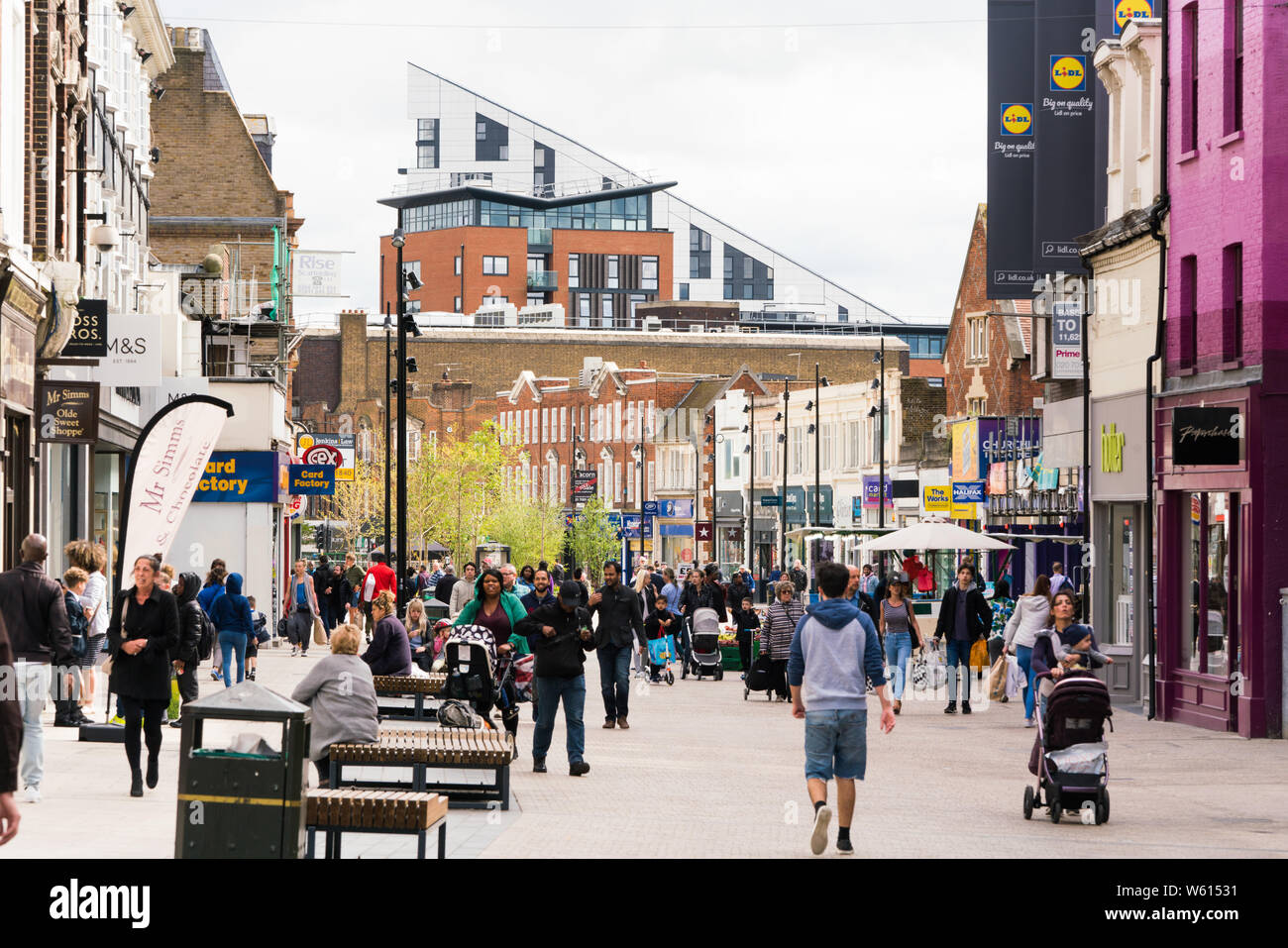 Lidl high street hi-res stock photography and images - Alamy
