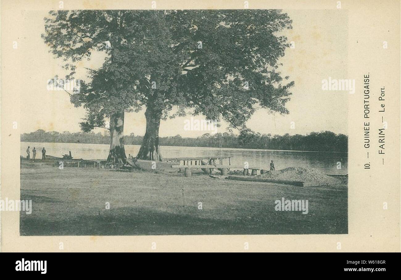 DC - DAL No 10 - Guinee Portugaise - Farim - Le Port Stock Photo - Alamy