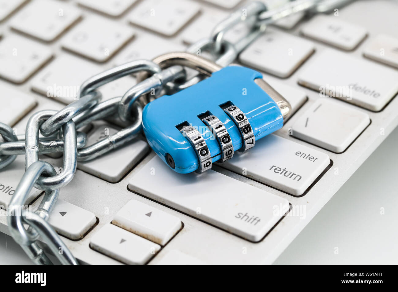 Digital image restoration hi-res stock photography and images - Alamy