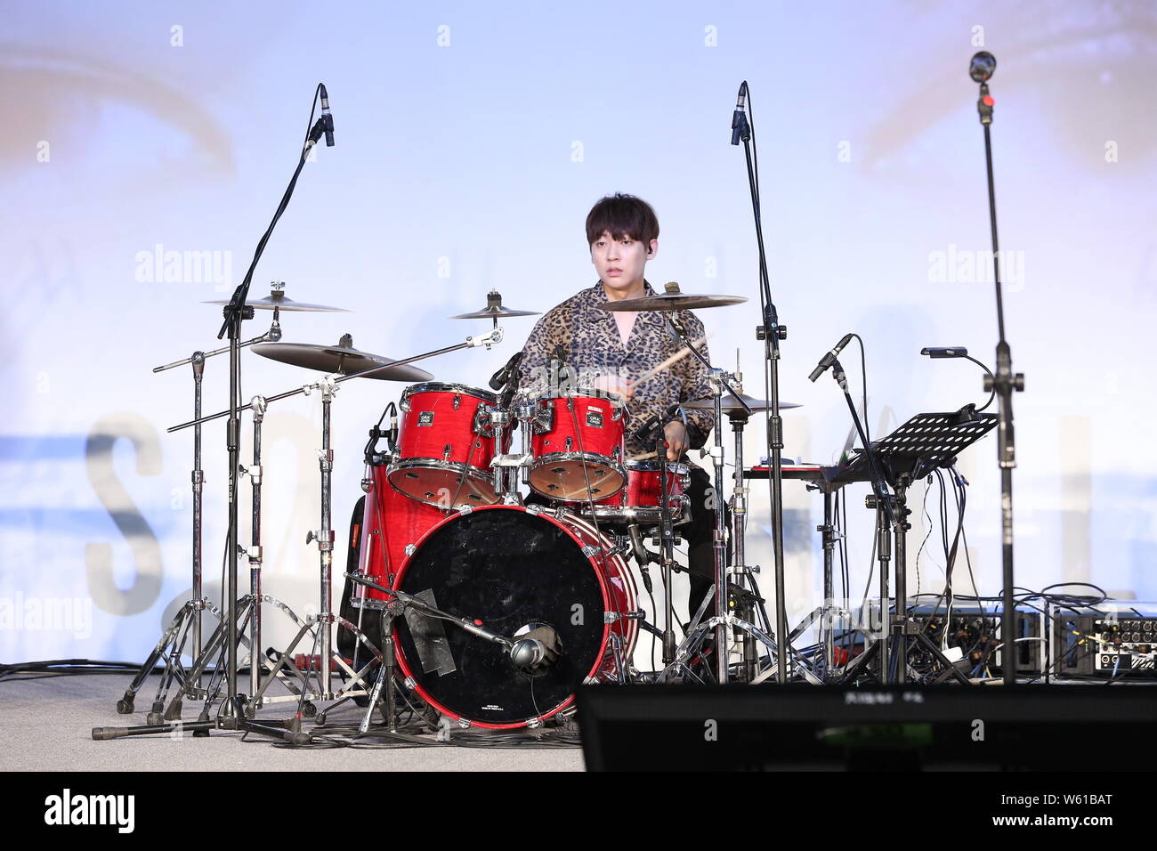 Korean concert taiwan hi-res stock photography and images - Alamy