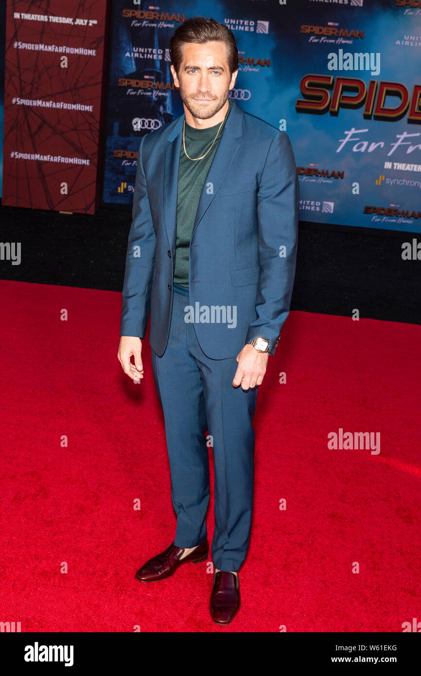 Jake gyllenhaal spider man hi-res stock photography and images - Alamy