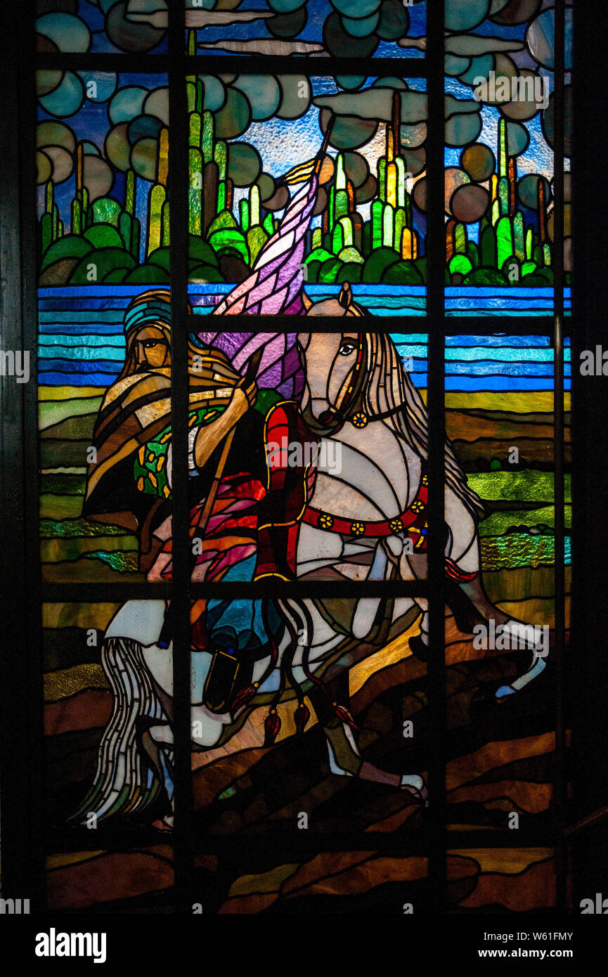 Havana cuba stained glass windows hi-res stock photography and images ...