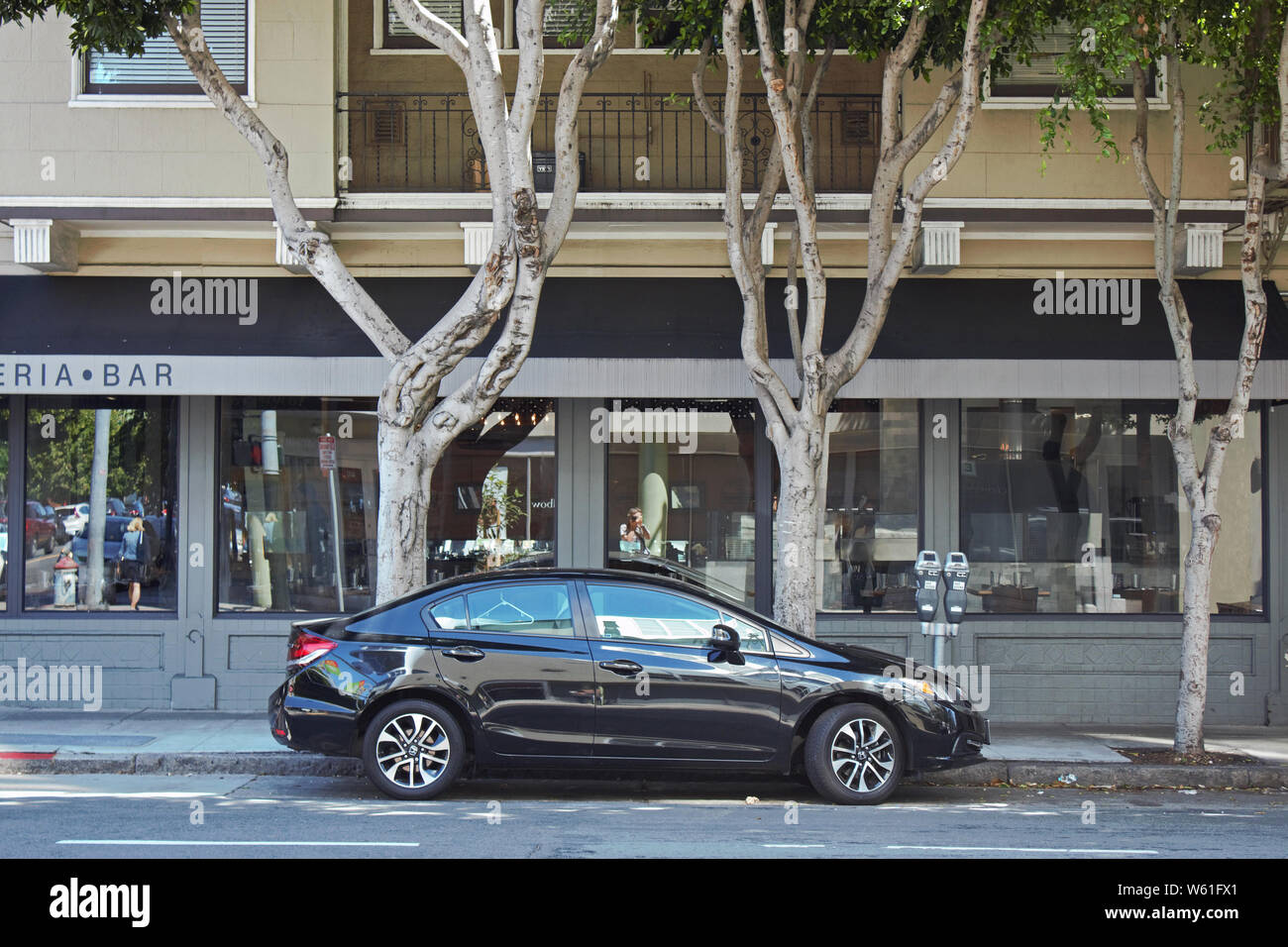 Downtown trees hi-res stock photography and images - Alamy
