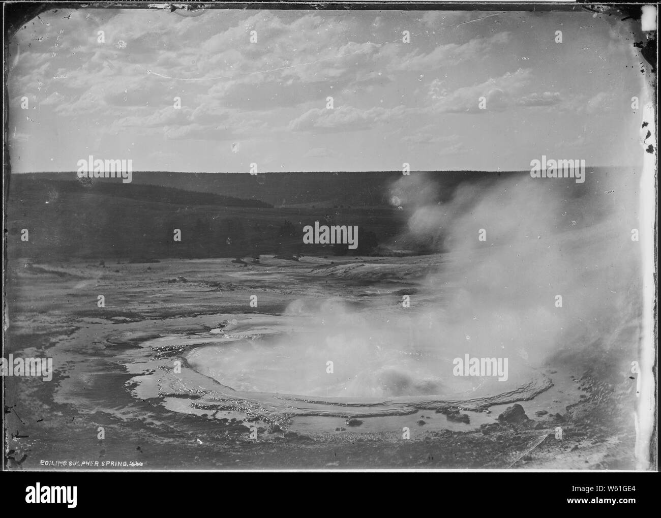 Sulphur spring yellowstone crater hills hi-res stock photography and ...