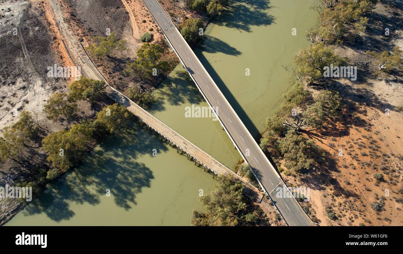 The old and a more modern road bridge across The Great Anabranch of the ...