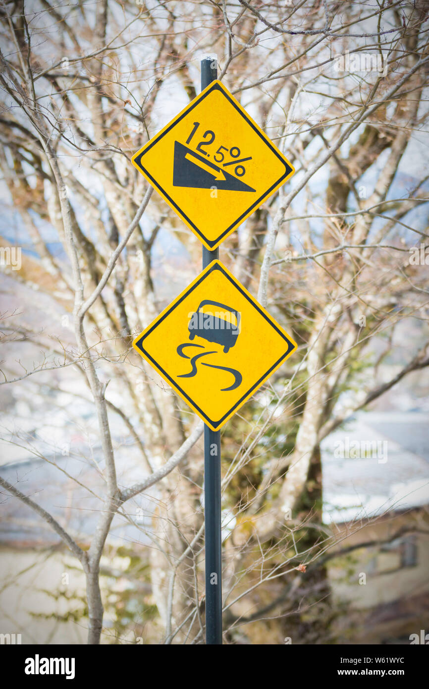 Sign post on slopes hi-res stock photography and images - Alamy