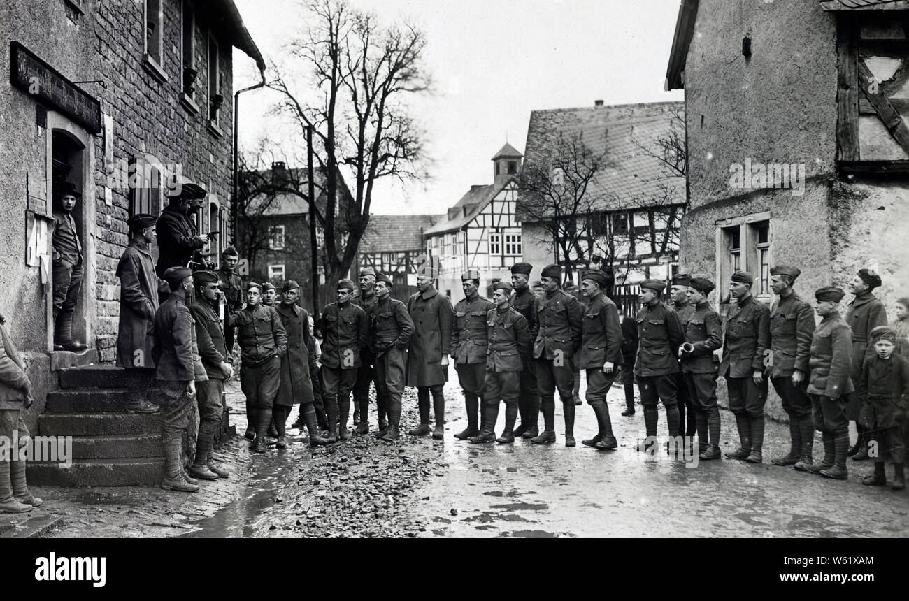 1st infantry division archive hi-res stock photography and images - Alamy
