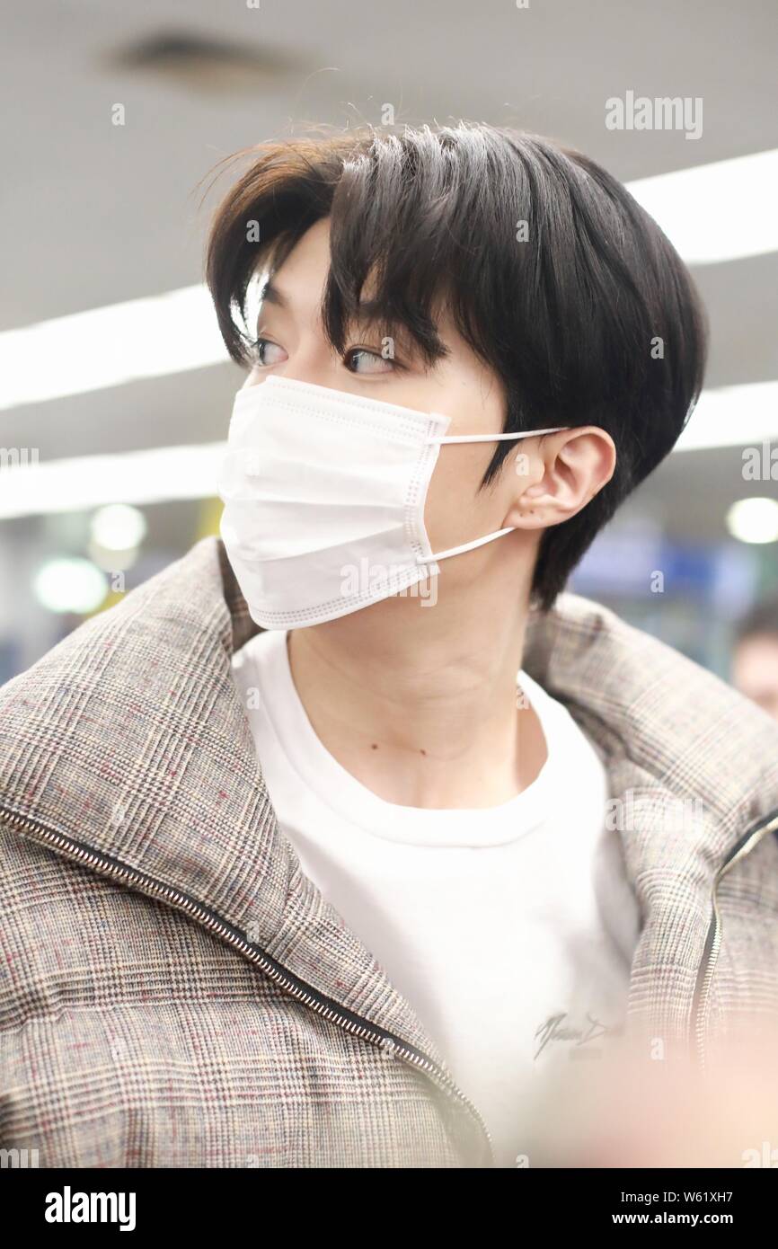 Chinese singer Fan Chengcheng, the younger brother of actress Fan ...