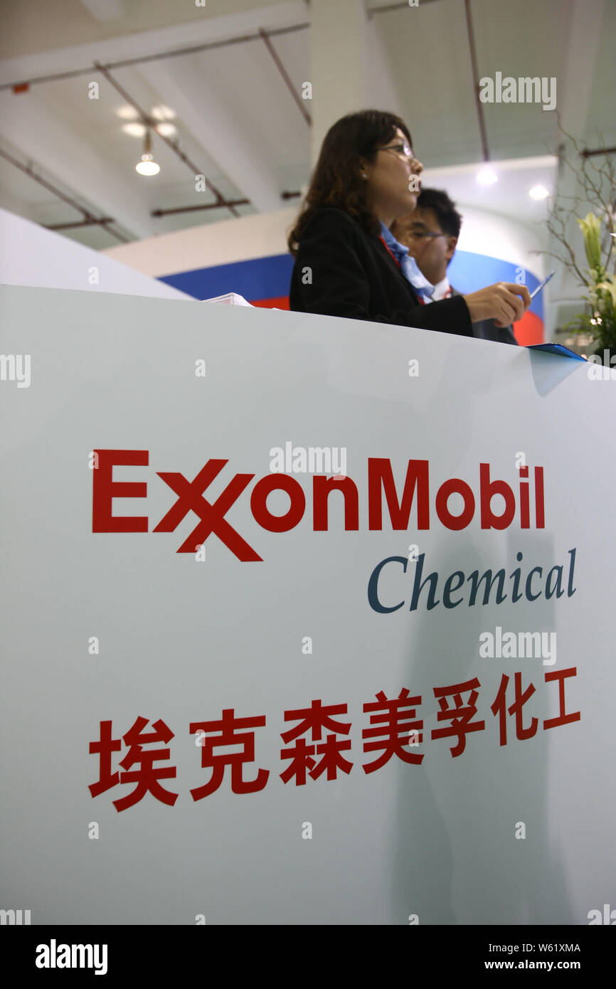 Oil giant exxon hi-res stock photography and images - Alamy