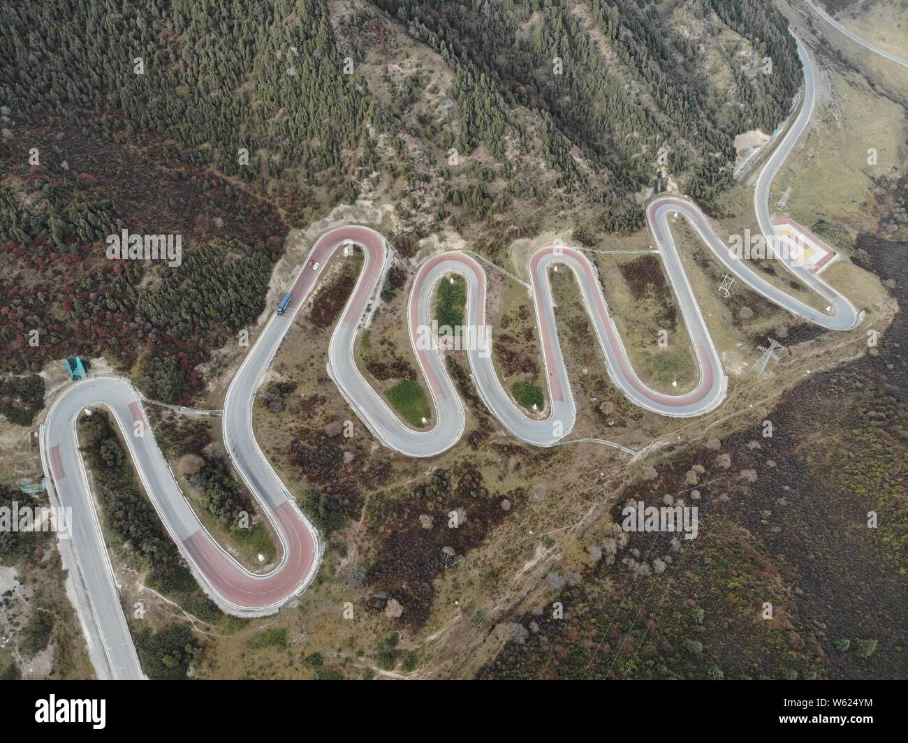 An aerial photo shows the spectacular natural scenery of the zigzag ...