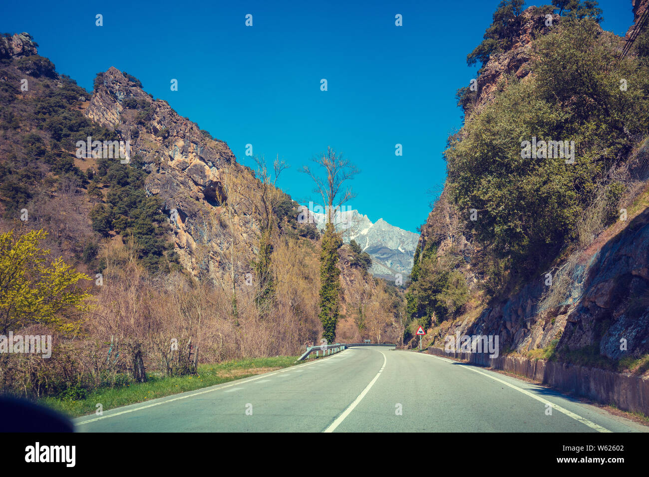 Car windscreen view hi-res stock photography and images - Alamy