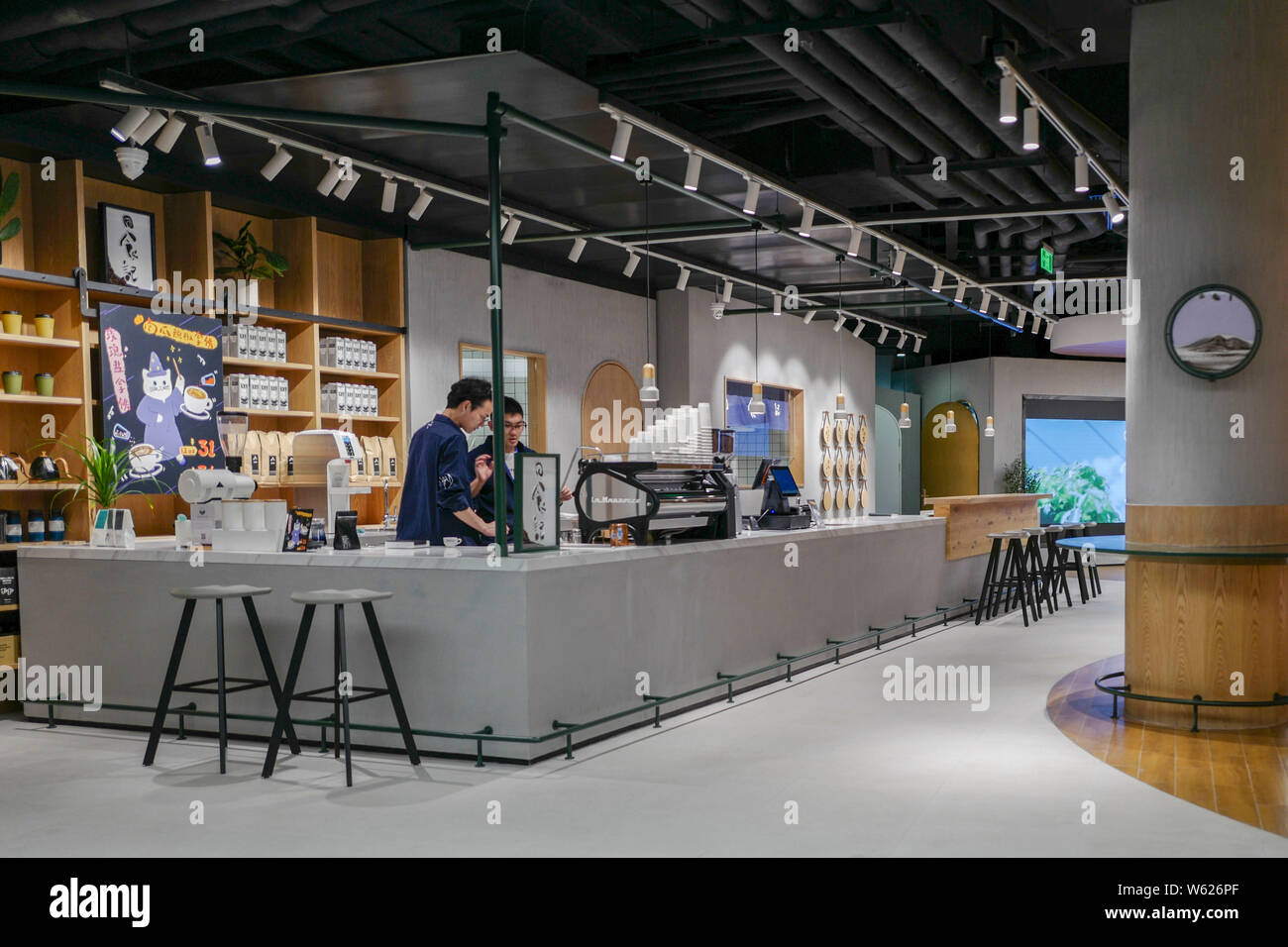 Interior view of the China's first off-line "Cat's Kitchen"-themed ...