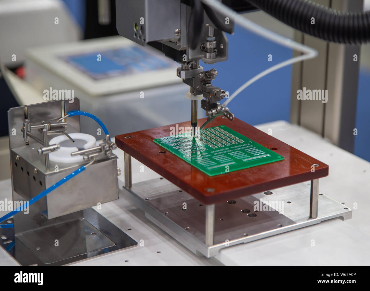 Automated robot soldering electronic PCB circuit board Stock Photo - Alamy Automated robot soldering electronic PCB circuit board Stock Photo - Alamy