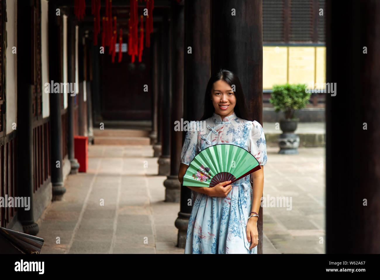 Portrait chinese culture hi-res stock photography and images - Alamy