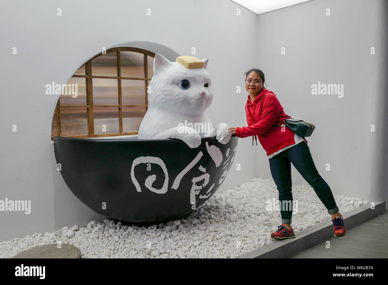 Interior view of the China's first off-line "Cat's Kitchen"-themed ...