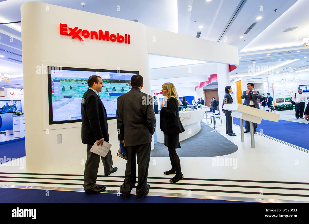 Oil giant exxon hi-res stock photography and images - Alamy