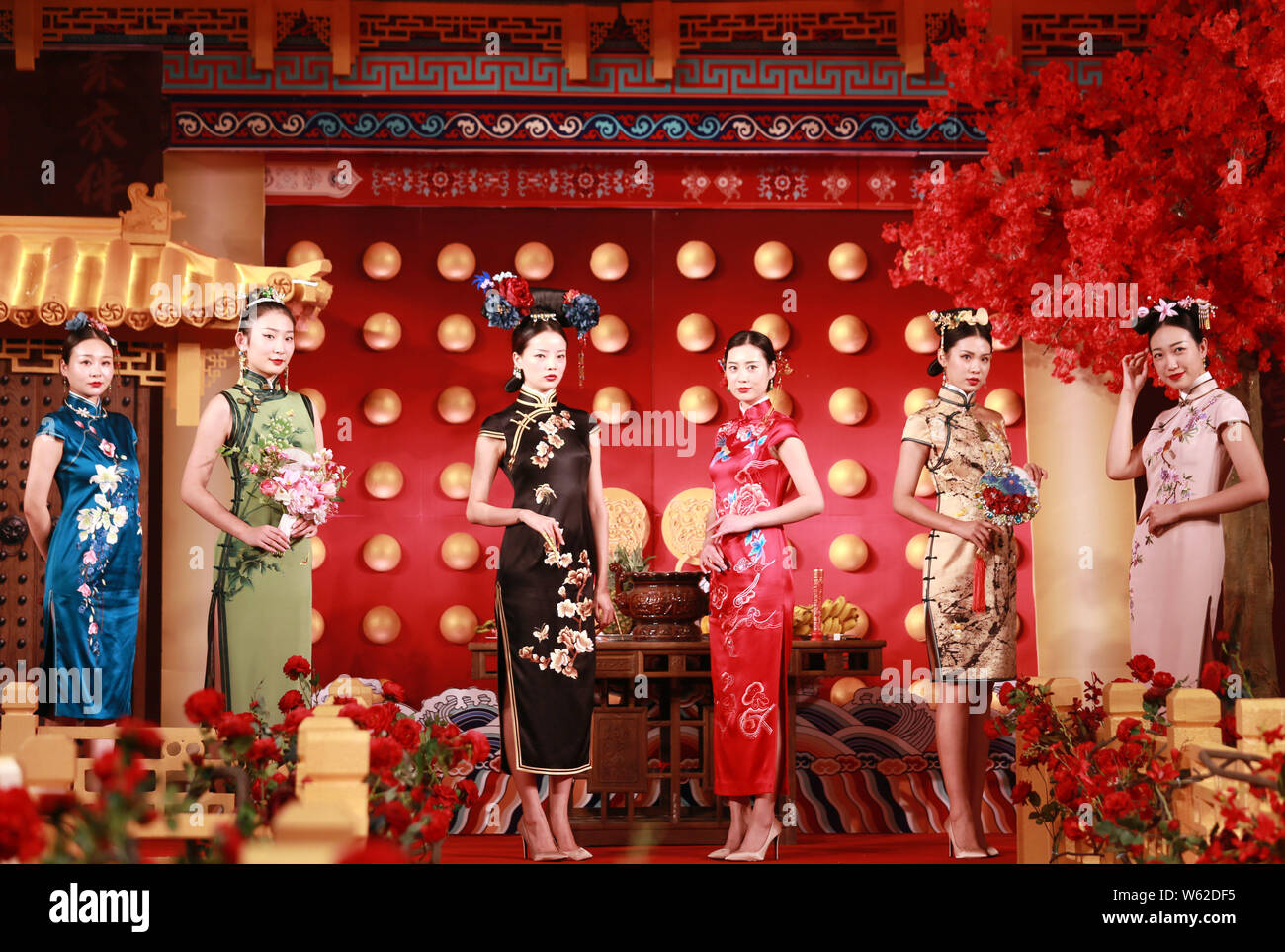 Story of yanxi palace hi-res stock photography and images - Alamy